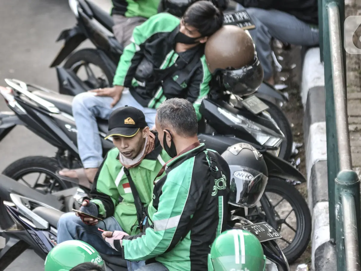 Dianggap Kerja Sambilan dan tidak Full, Driver Ojol Terima BHR RP 50 ...